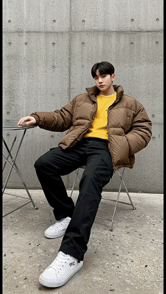 Grok Imagine Guide: How Beginners Can Easily Use Grok 4 to Create